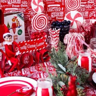 Elf of the Shelf Christmas Table | It's a Mother Thing