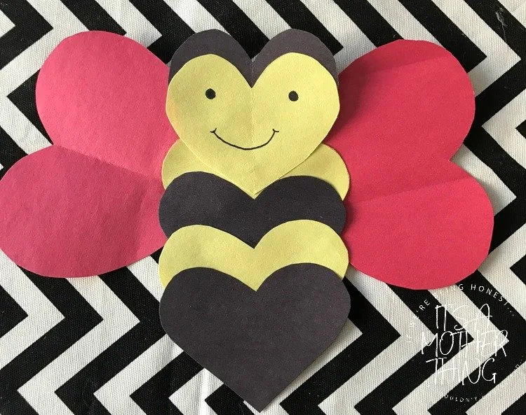 "Bee" Mine Valentine | Easy Construction Paper Craft | It's a Mother Thing