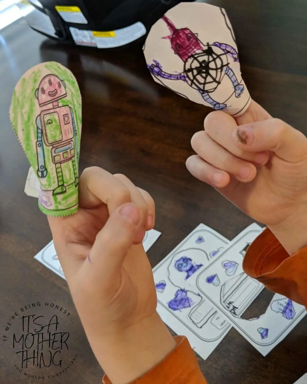 Printable Robot Finger Puppet Valentines | It's a Mother Thing