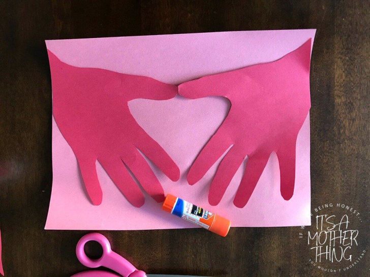Heart Hands Construction Paper Valentine | It's a Mother Thing