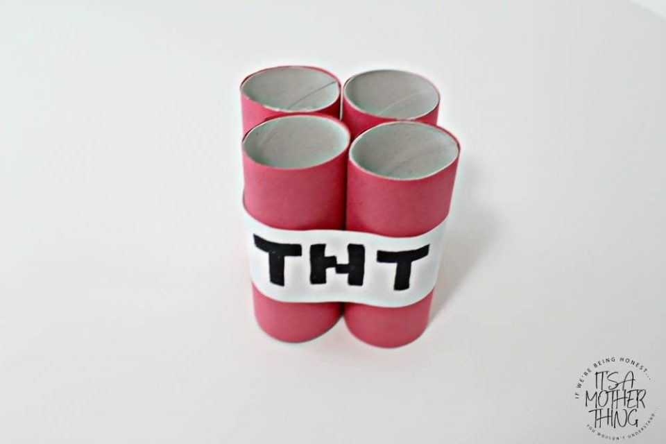 Upcycled Toilet Paper Roll Minecraft Desk Organizer | It's a Mother Thing