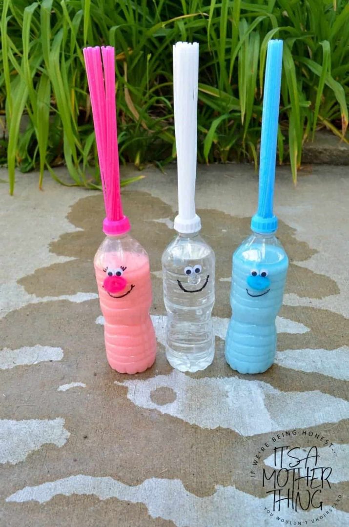 DIY Trolls Fizzy Chalk Spray Paint | It's a Mother Thing