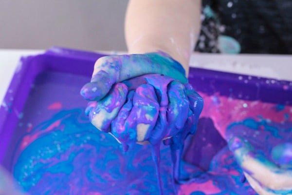 What is Messy Play and Why Is It Important? | It's a Mother Thing