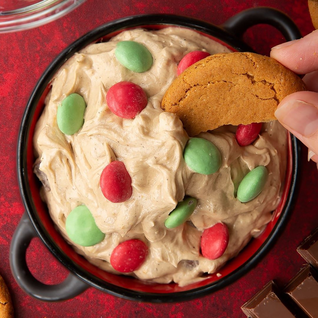 74 Best Easy Christmas Dip Recipes for a Holiday Party | It's a Mother ...